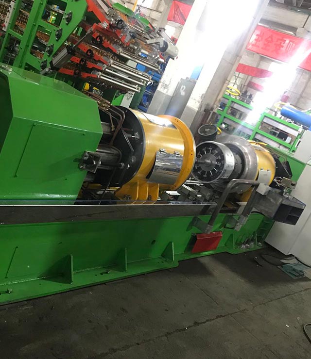 Bladder Turn Up Tyre Building Machine-Tire equipment-QINGDAO HANDINGWEI ...